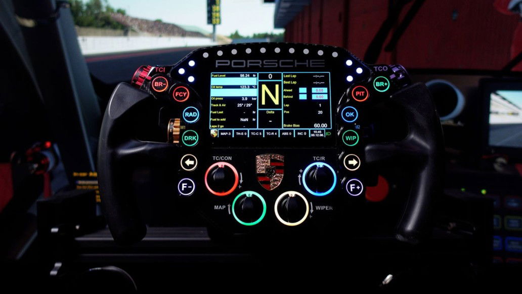 REVIEW - Ascher Racing F64-USB V2 Sim Racing Wheel